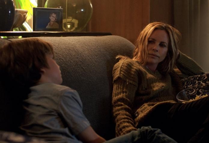 Lights Out (2016) Filmkritik