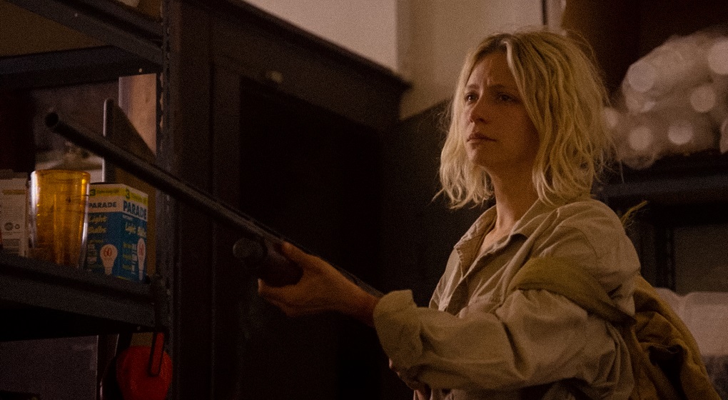 Im Trailer zu "Ravage" kämpft eine junge Naturfotografin gegen brutale ...