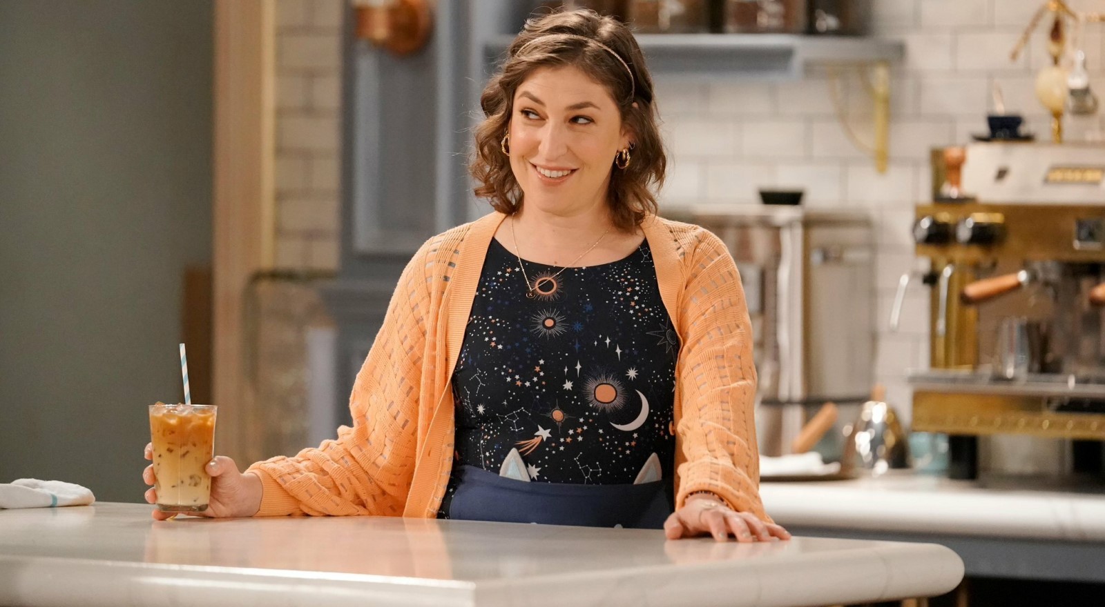 "Call Me Kat": Staffel 3 der Sitcom mit Mayim Bialik ist bestellt