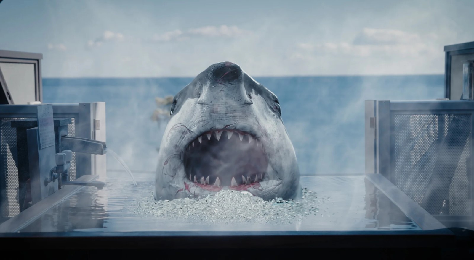 Trailer zu "Hot Spring Shark Attack" verspricht feinsten Hai-Trash aus ...