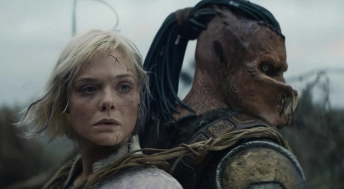 Elle Fanning und ein Predator kämpfen gemeinsam gegen Monster im ...